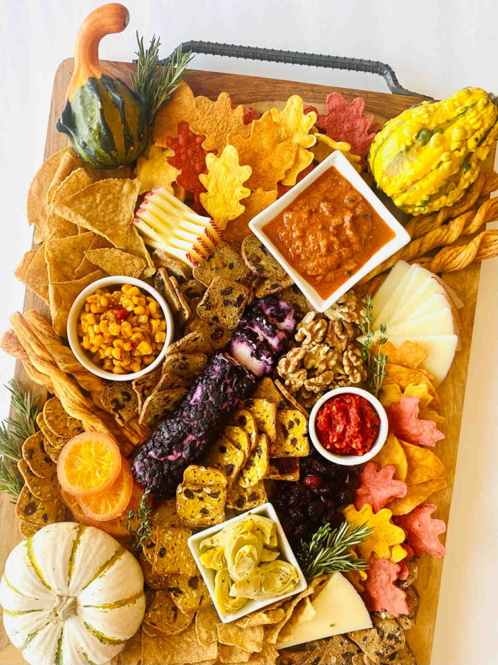 Thanksgiving Charcuterie Board - Aubrey's Kitchen